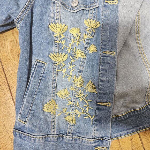 LuLaRoe | Jackets & Coats | Lularoe Denim Embroidered Jacket Size ...